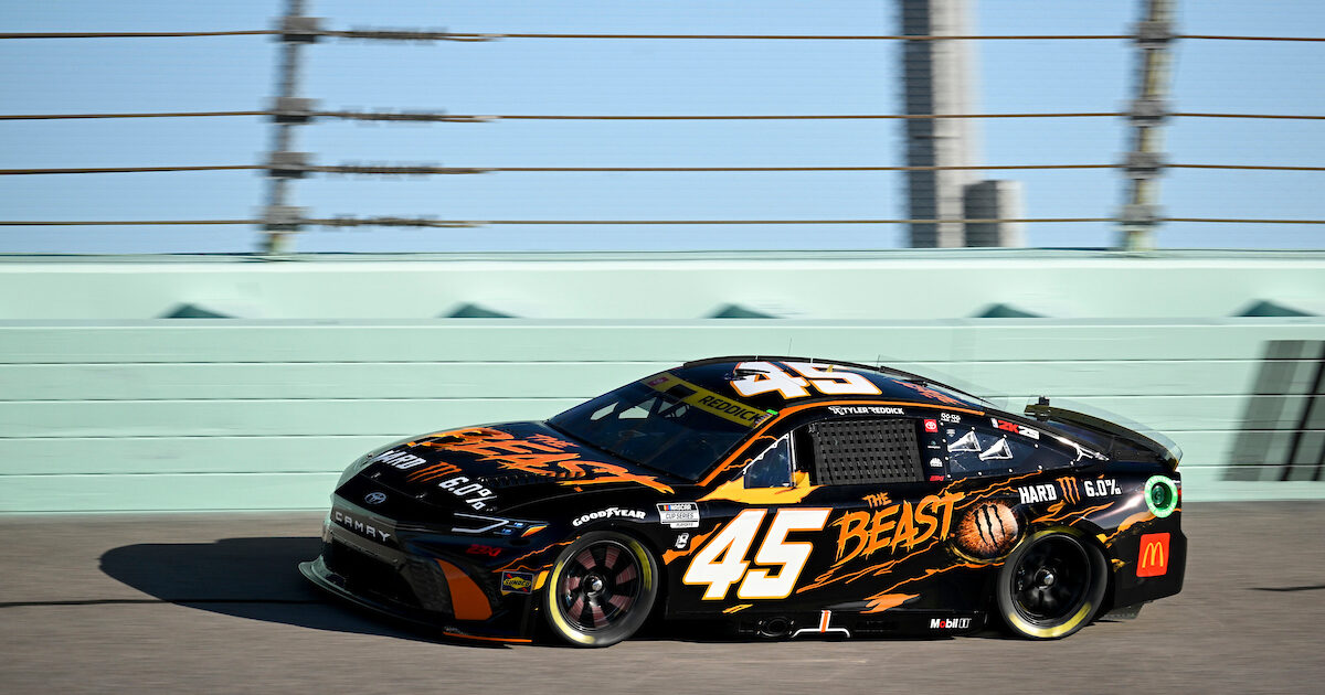 Tyler Reddick Scores Pole for Playoff Race at Homestead-Miami Speedway