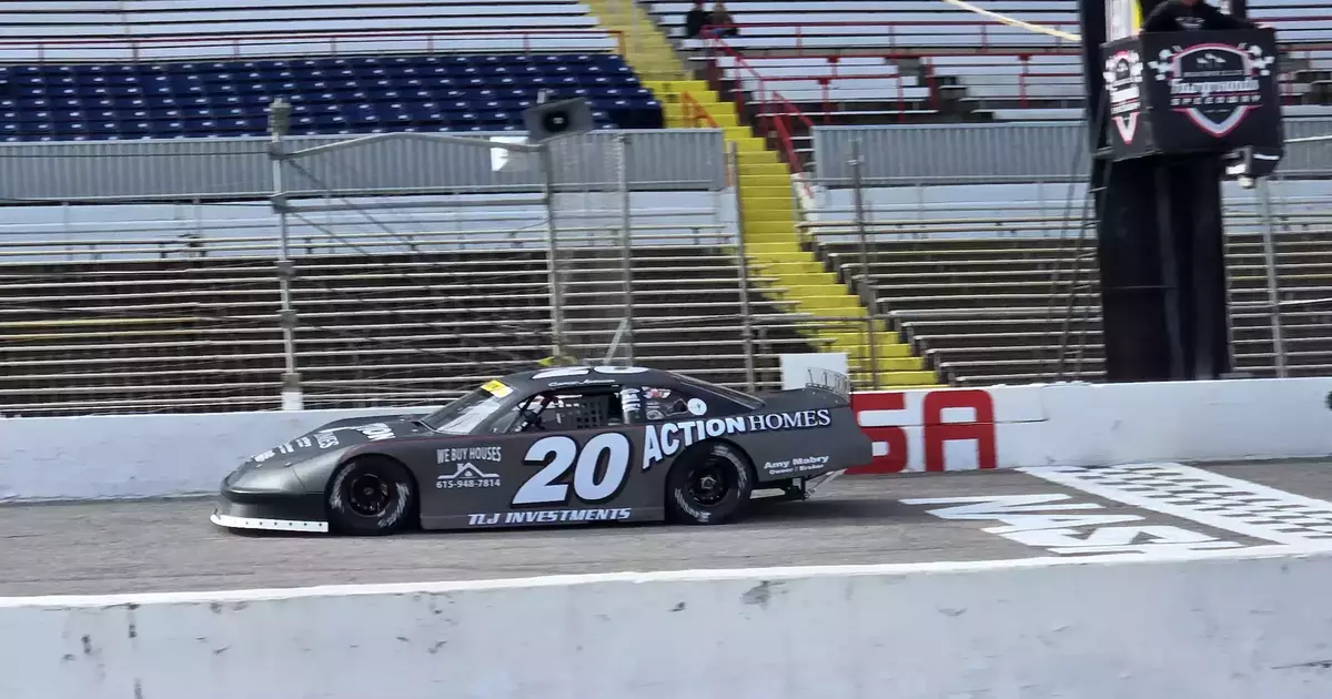 Johnson Tops Friday Practice for JEGS/CRA All-Stars Tour at Nashville…