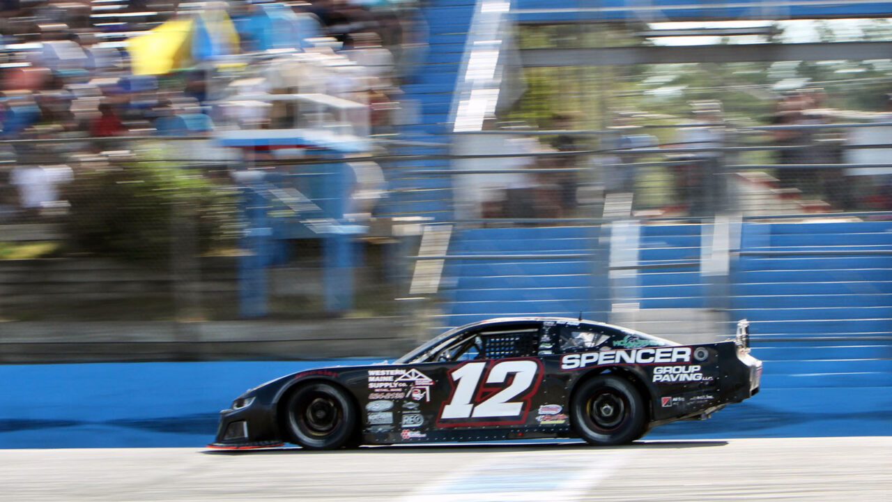 Oxford Plains Speedway News & Results | Racing America