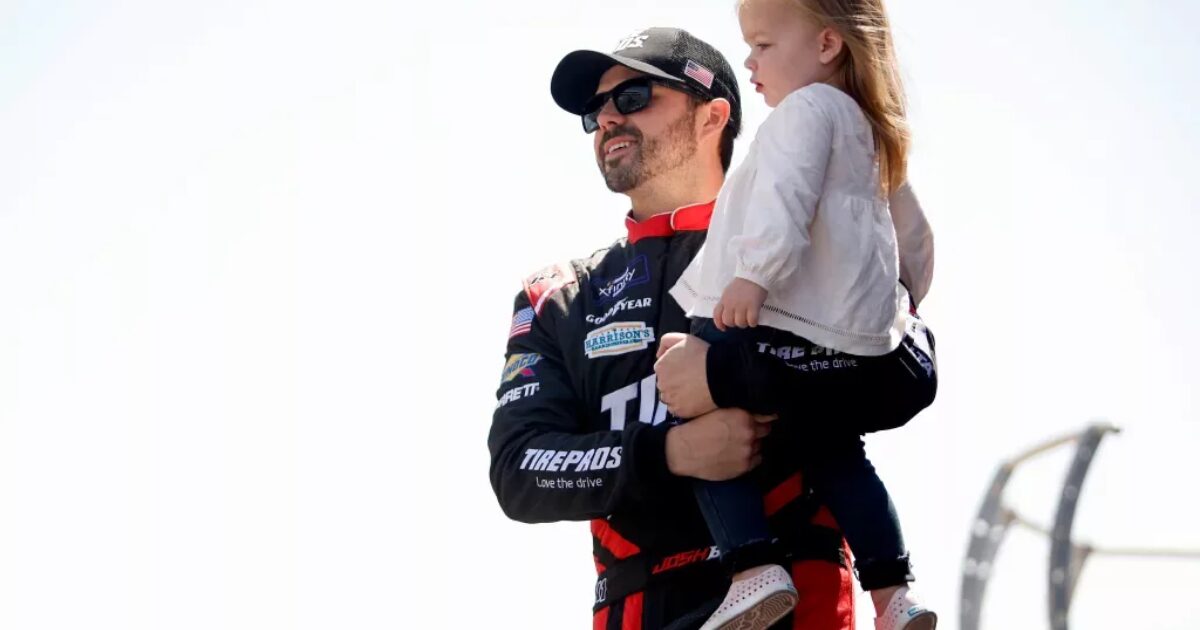 Josh Berry's Robust 2022 Ends with Thanksgiving Classic and Snowball…