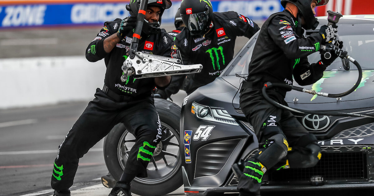 Results: 2023 Pit Crew Challenge at North Wilkesboro