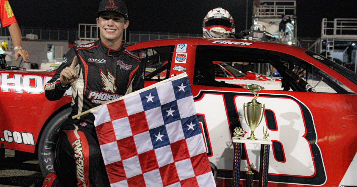 Jake Finch Wins Show Me the Money Spring Explosion 100 With Last Lap…