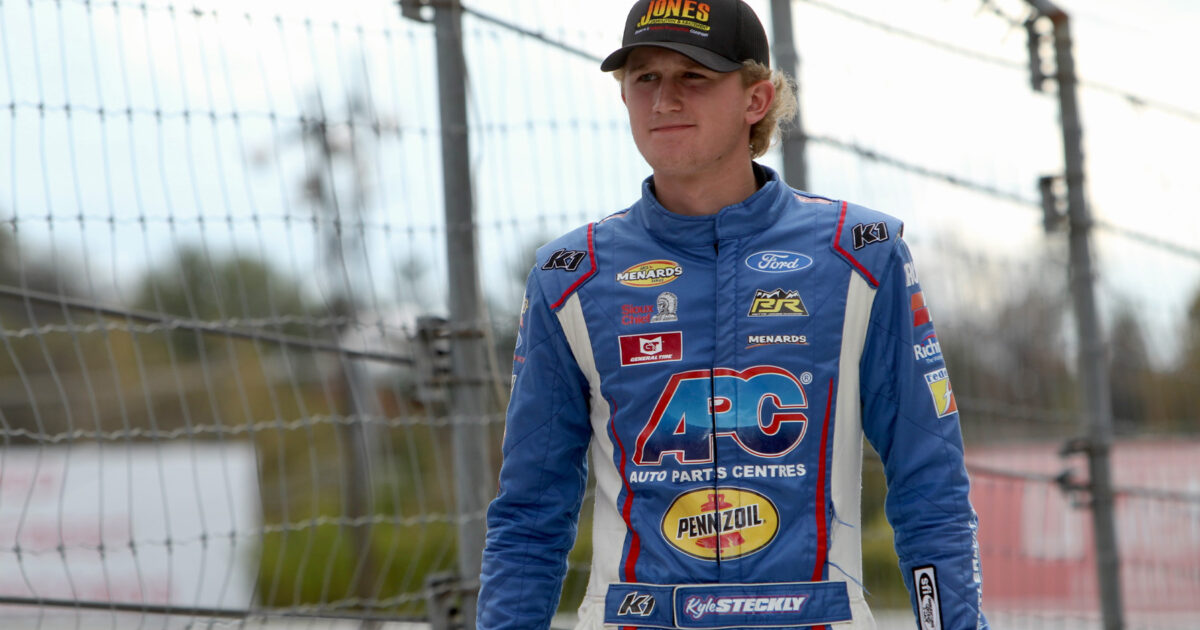 Rette Jones Racing Inks Kyle Steckly to Multiyear Agreement