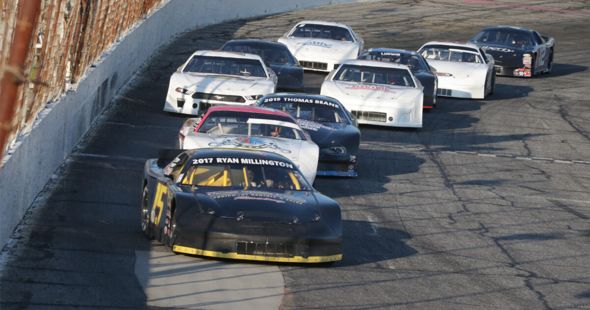Hickory Concludes Eventful 2021 Season with Fall Brawl