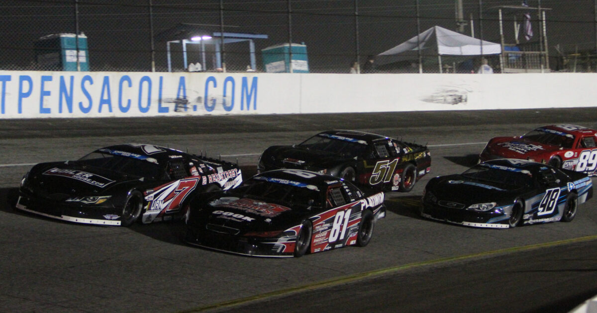 It's Allen Turner Pro Late Model Time at Five Flags