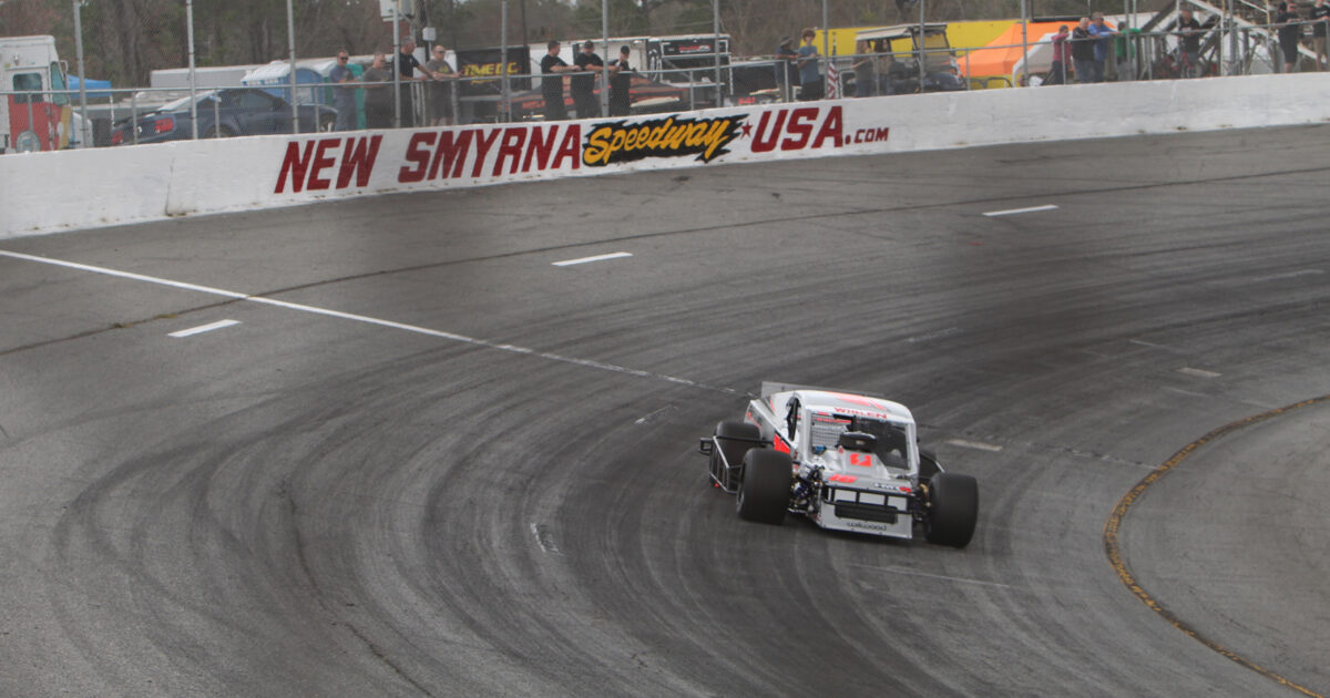 Silk, Sutton Continue Win Streaks on Monday at New Smyrna