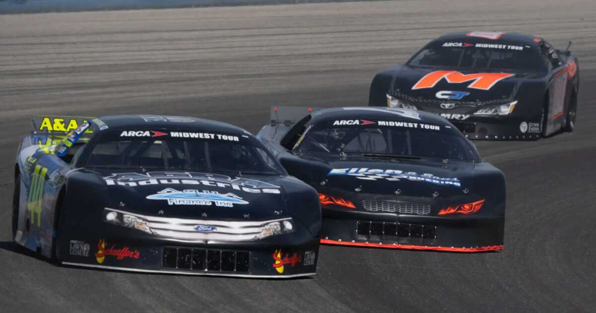 A Mile-Long Test at Milwaukee – Who is the Favorite?