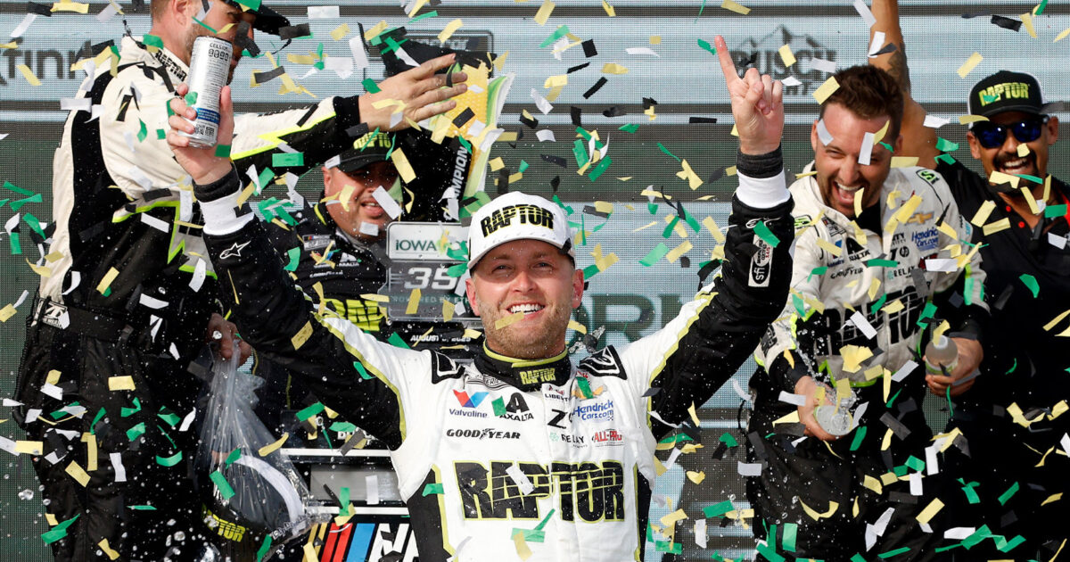 William Byron Goes the Distance, Holds Off Challengers for Iowa Win